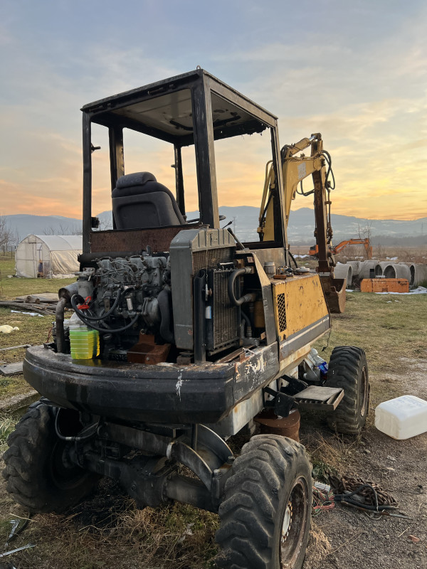 komatsu mini bager pw30 - Bageri - OLX.ba