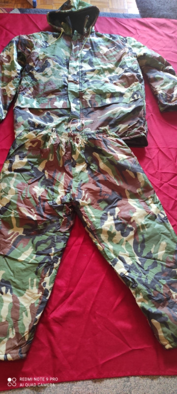 Vojna uniforma vodonepropusna - Oprema za vojnike - OLX.ba