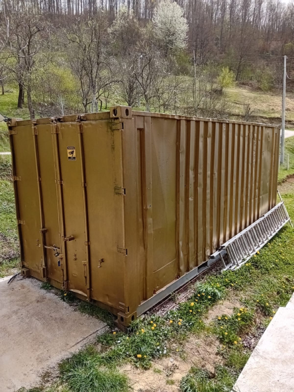 PRODAJEM BRODSKI KONTEJNER - Ostalo - OLX.ba