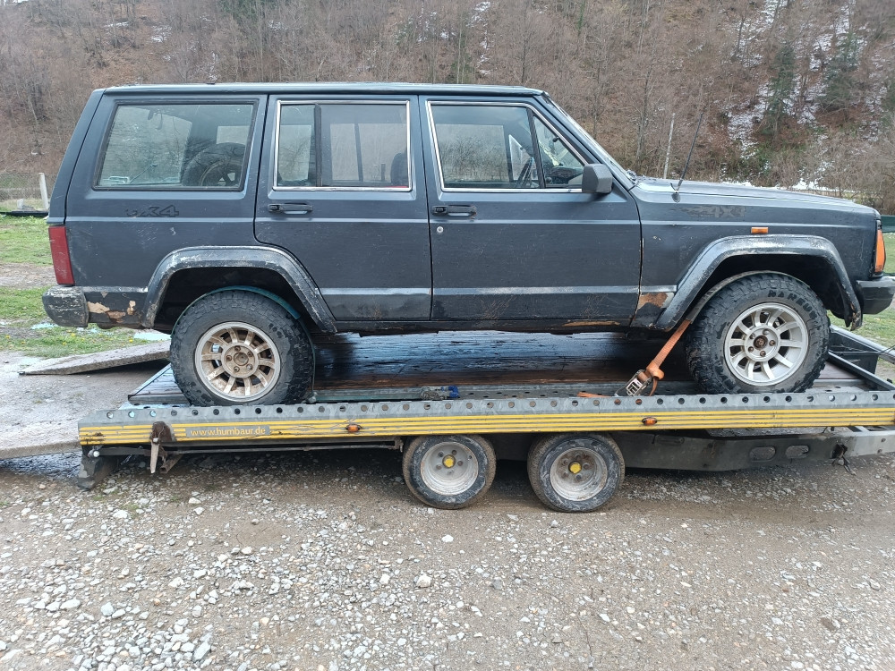 Jeep cherokee djelovi 2.1 td dzip 4x4 terenac kocka ciroki 2.5 4 ...