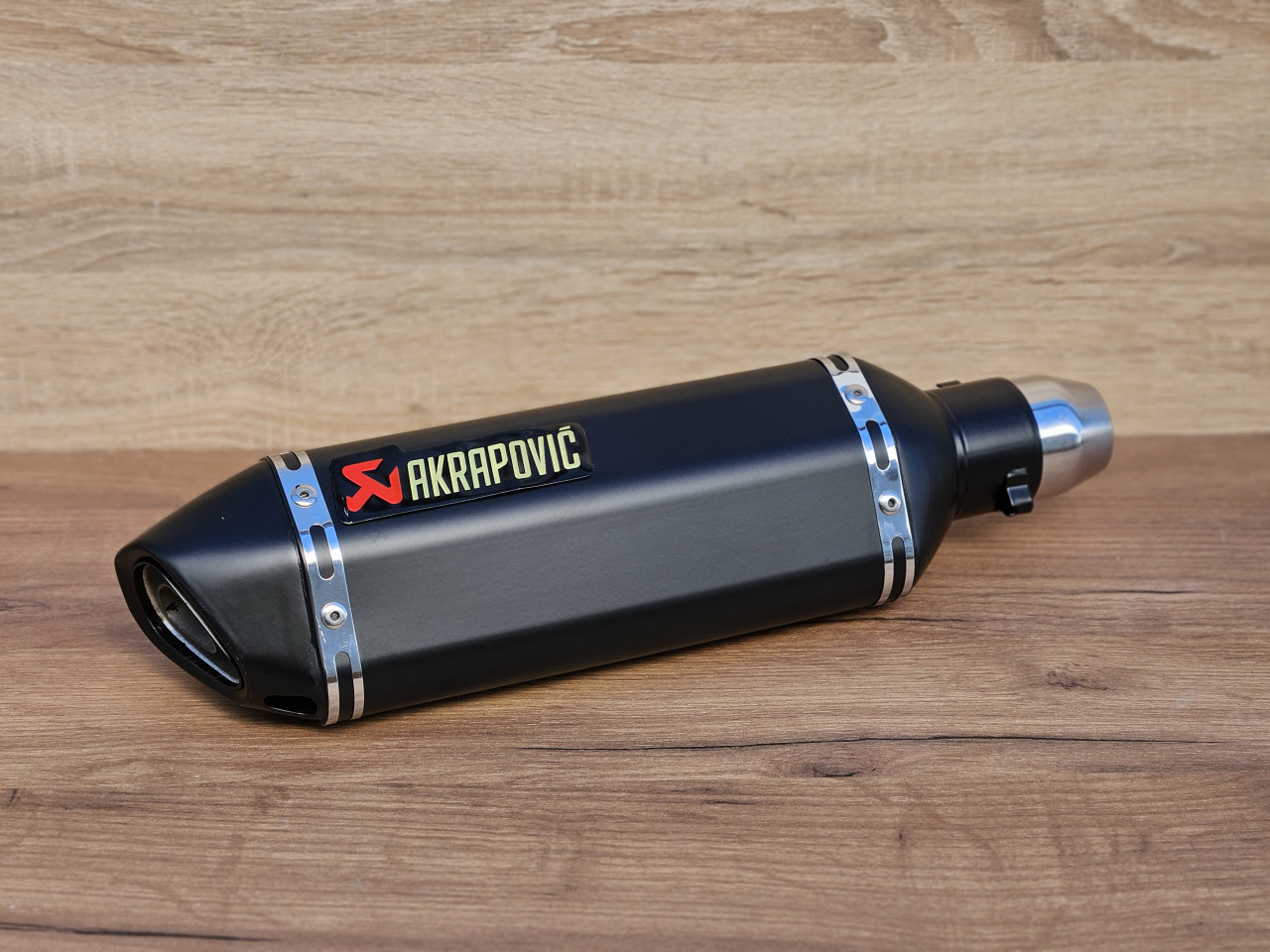 Akrapovic Auspuh slip on muffler za motor skuter 643 - Izduvni sistemi ...