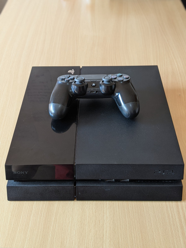 PlayStation 4 (PS4 Play Station PS) Sony - Konzole - OLX.ba