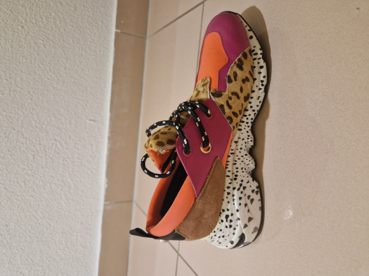 Tenisice Steve Madden - Tene/Patike za žene - OLX.ba