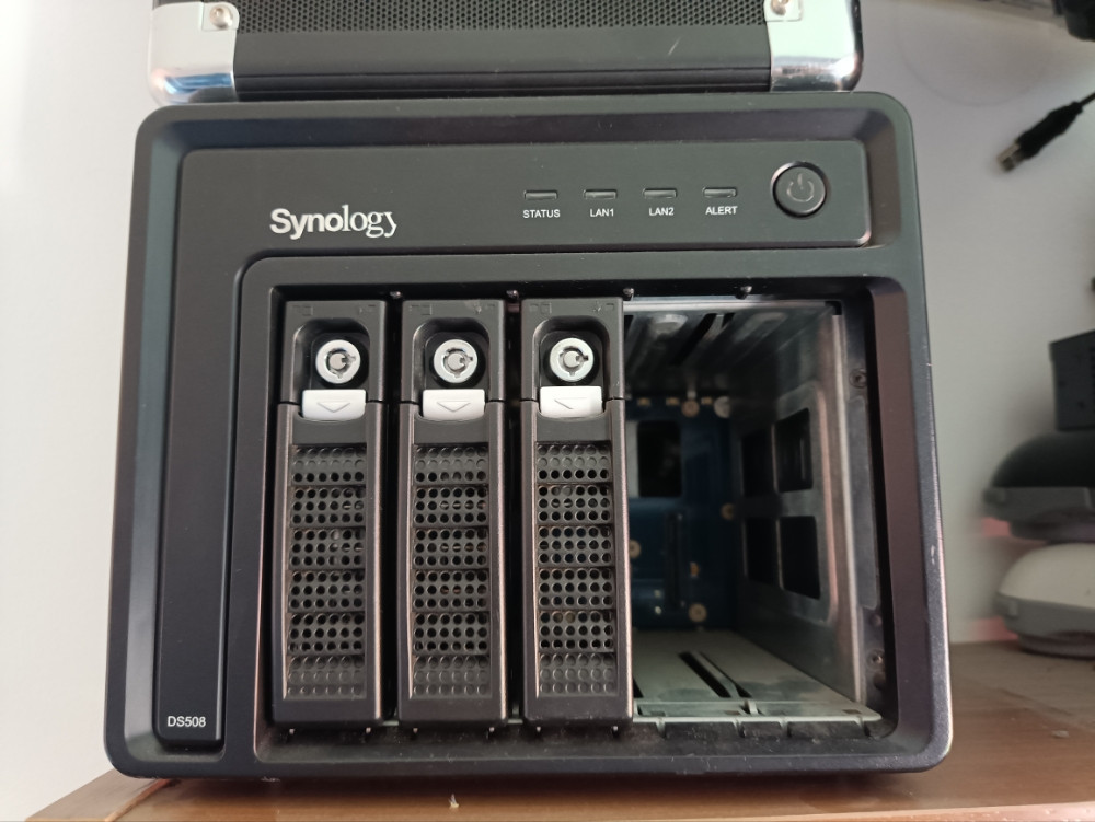 Synology DS508 - Serveri - OLX.ba