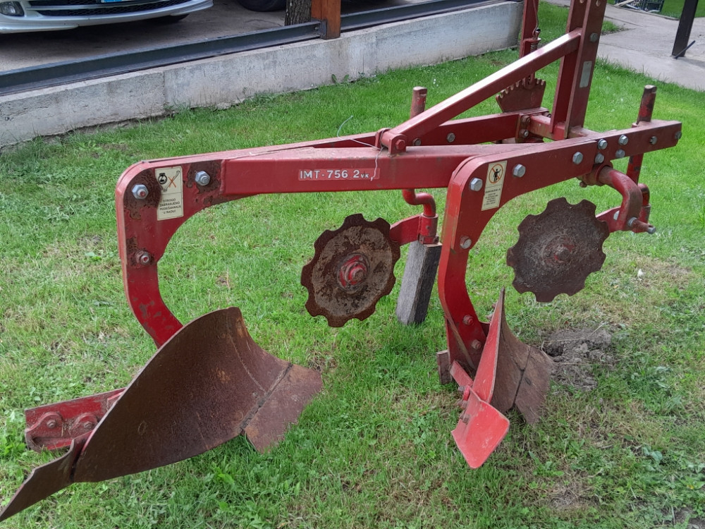 Plug IMT, 12 coli - Plugovi - OLX.ba