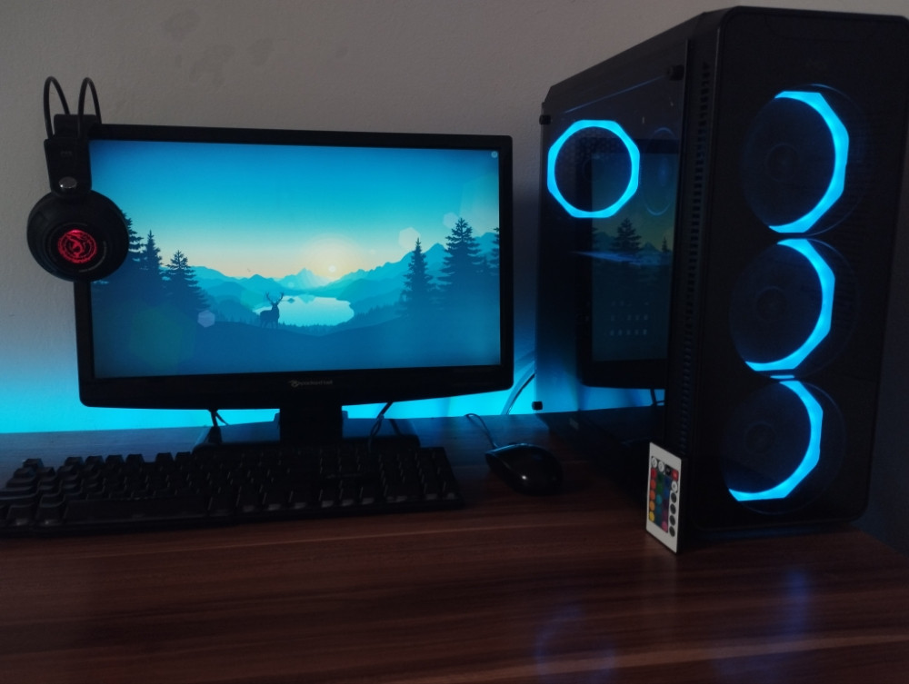 Gaming Setup Aquarius; Ryzen 5600X; RX 480 4GB; SSD; - Desktop Računari ...