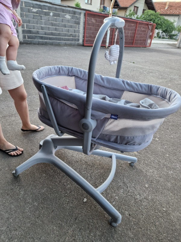 Chicco Baby Hug 4 u 1 - Krevetići za bebe - OLX.ba