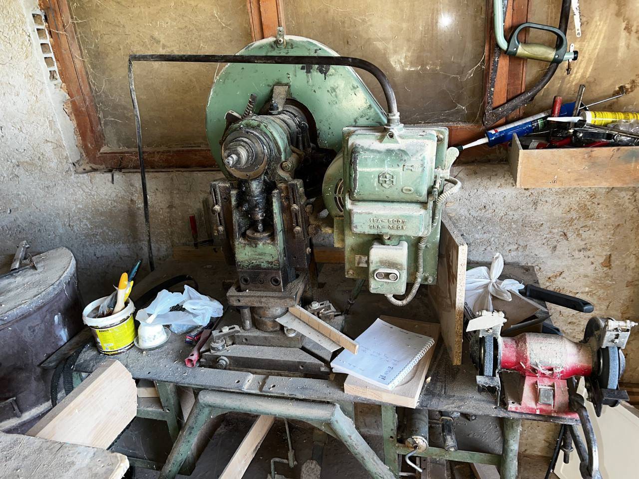 Ekscentar presa za proizvodnju lamelnih plicica - Pneumatski alati - OLX.ba