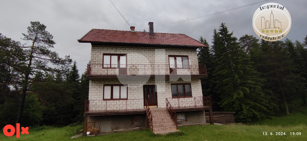 Kuća Ravna Romanija, odmah uz magistralni put Sa-Bg, 3800m2 okuć ...