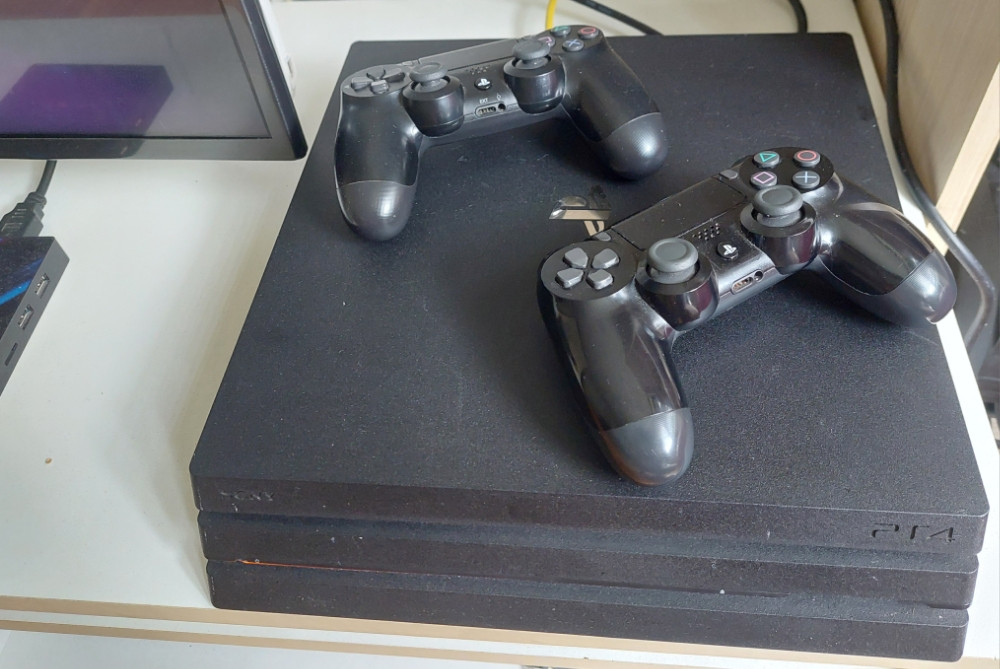 PS4 PRO - Konzole - OLX.ba