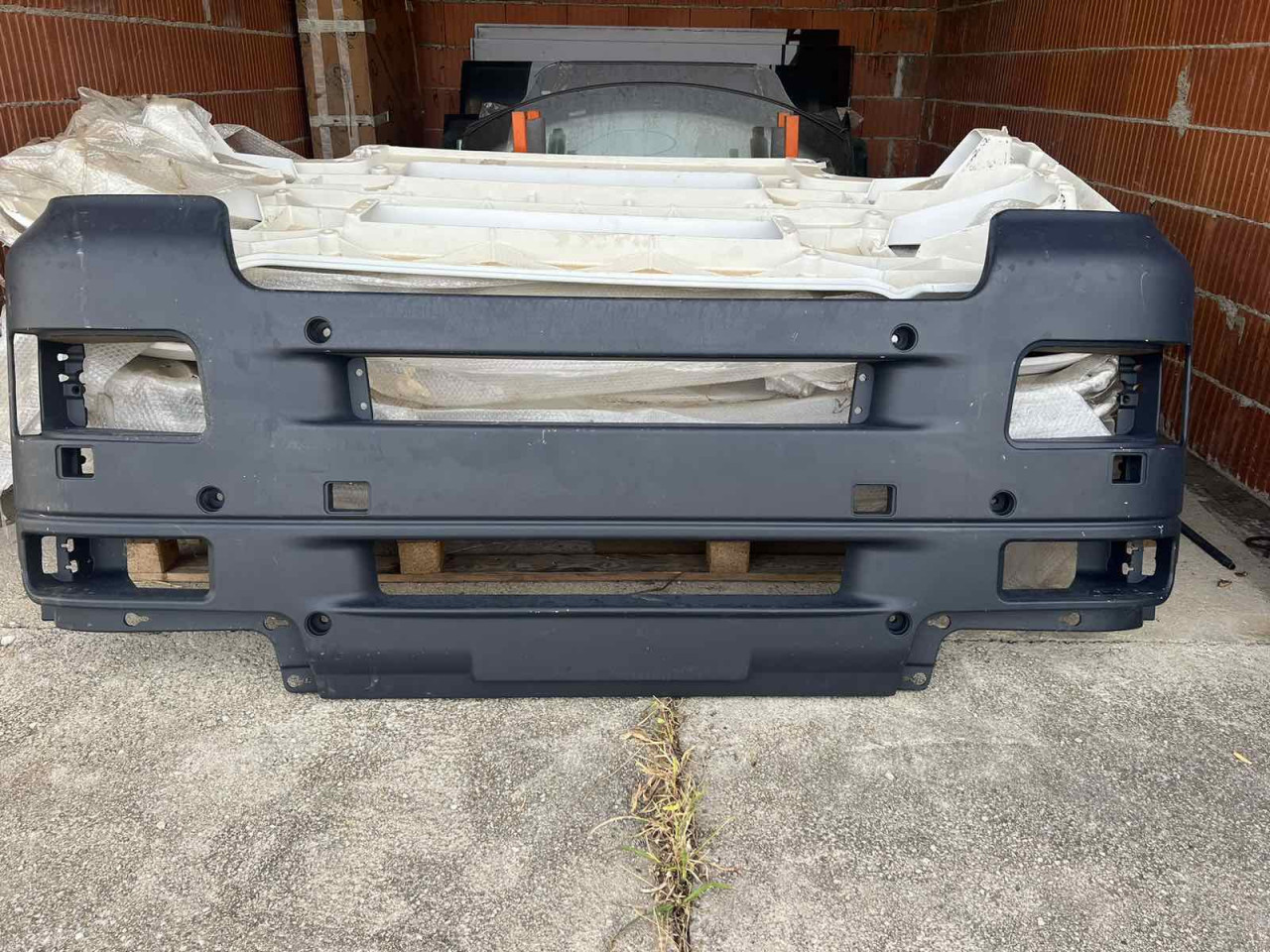 BRANIK MAN TGA, 81416100305 DIJELOVI MAN - Branici i Blatobrani za ...