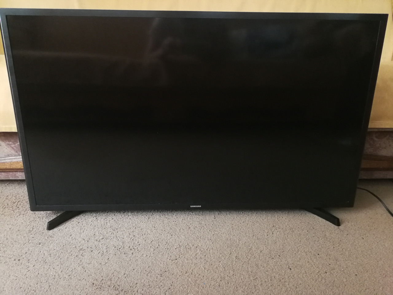 SAMSUNG UE40M5002AK - LED LCD - OLX.ba