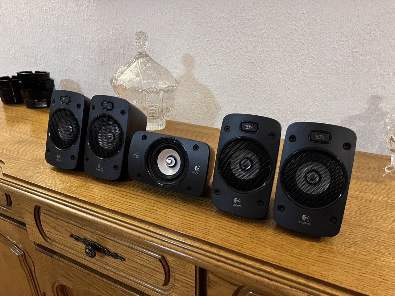 Logitech Z906 sateliti zvucnici 5.1 sistem - Zvučnici - OLX.ba