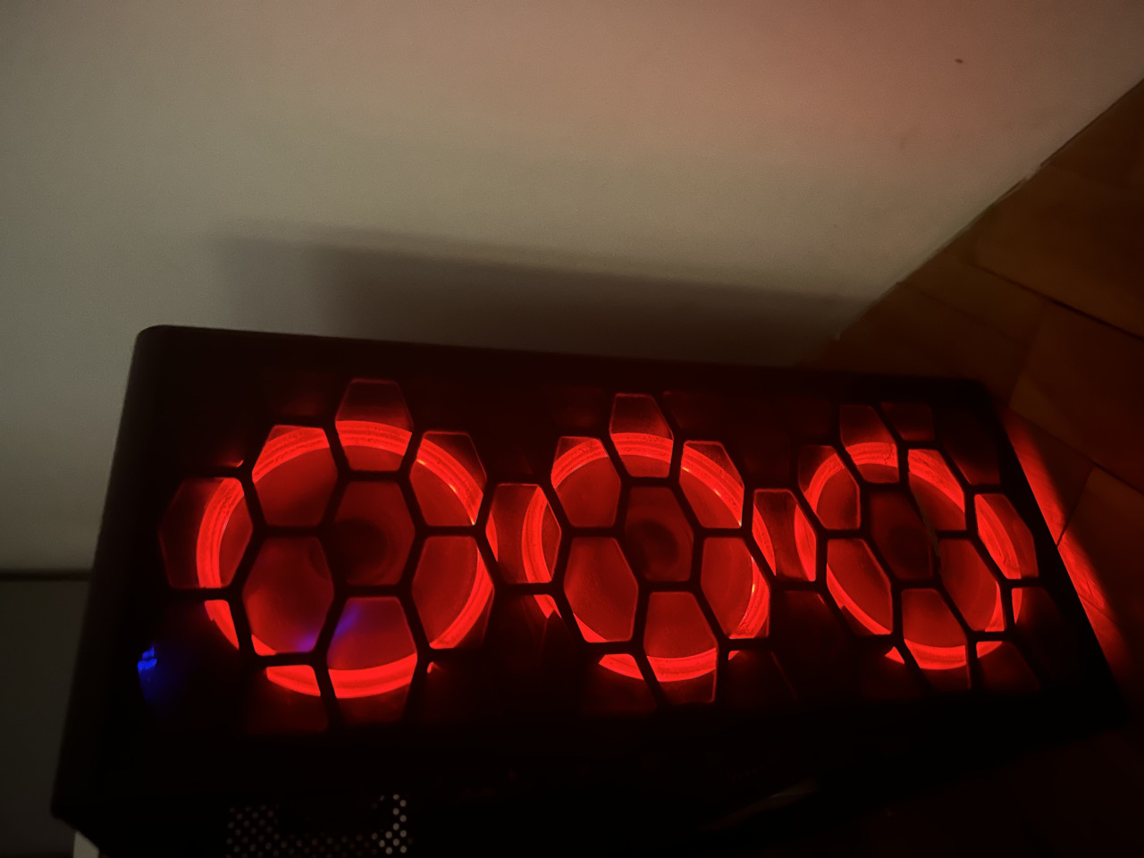 Gaming PC Rampage RED SKY - Desktop Računari - OLX.ba