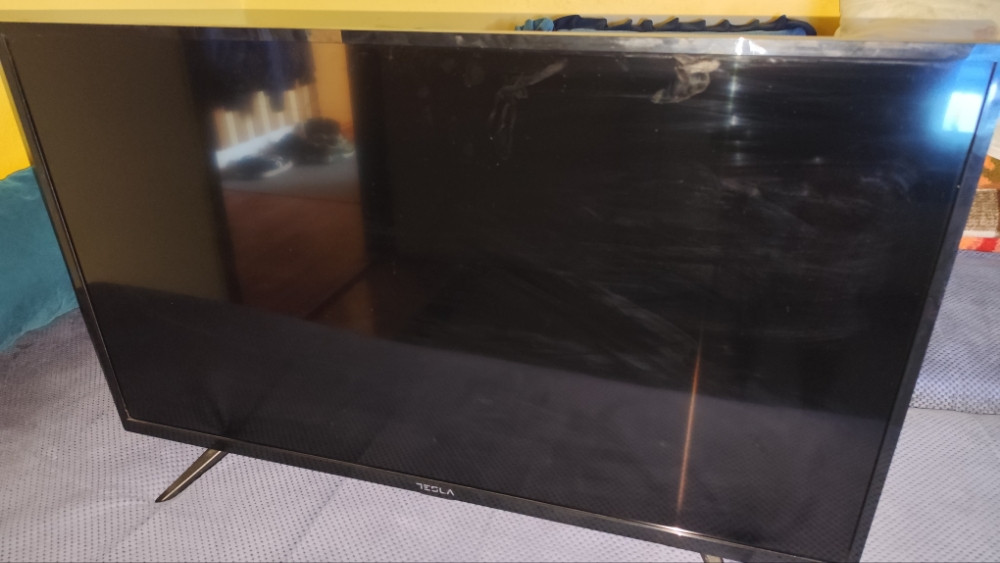 Tesla televizor - LED LCD - OLX.ba