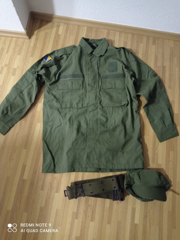 VOJNA UNIFORMA - Odjela i uniforme za muškarce - OLX.ba