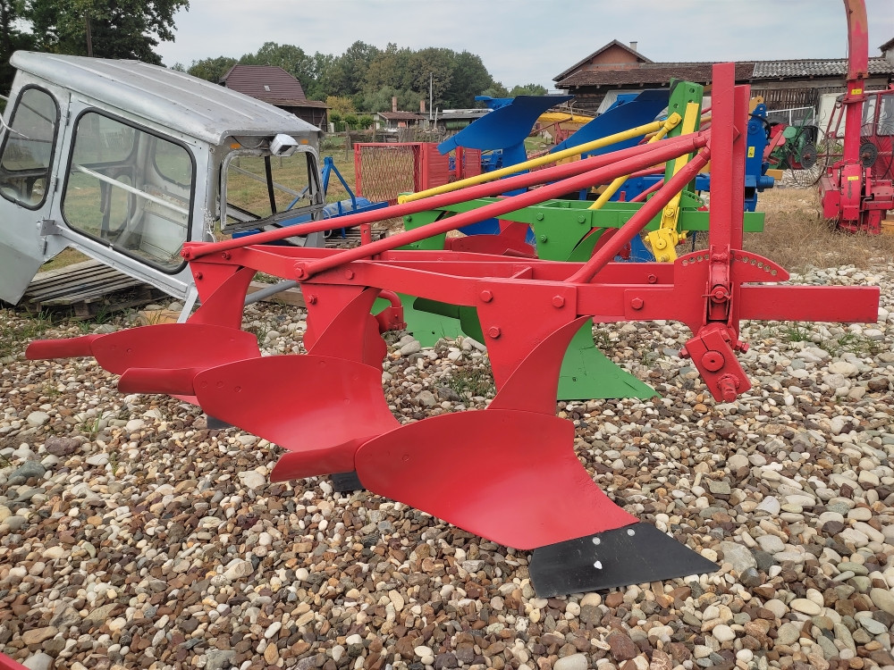 Plug Leopard 3 brazde 12 coli - Plugovi - OLX.ba