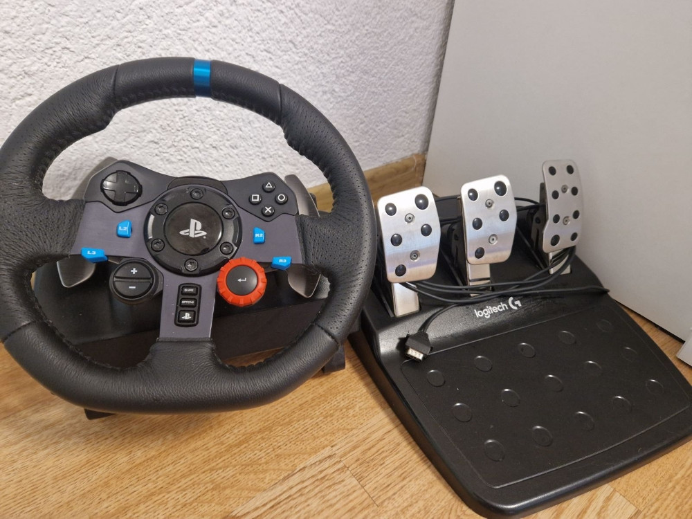 LOGITECH g29 VOLAN - Volani za PC i konzole - OLX.ba