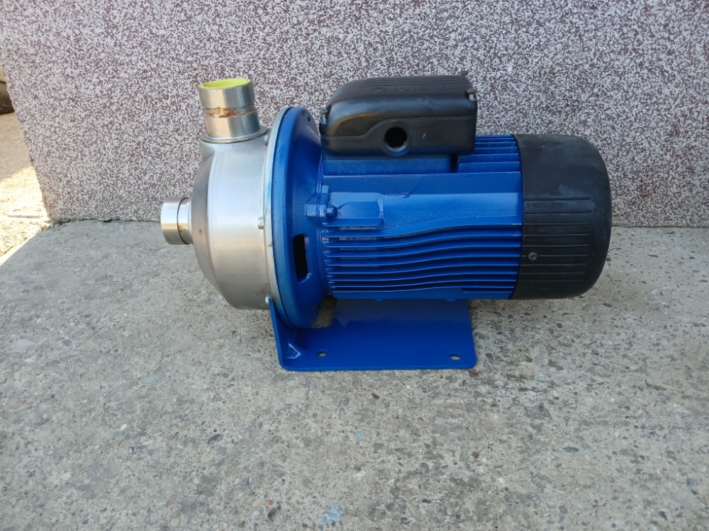 Pumpa za vodu navodnjavanje sanitarna 300 litara 2.5 bara - Pumpe i kompresori - OLX.ba