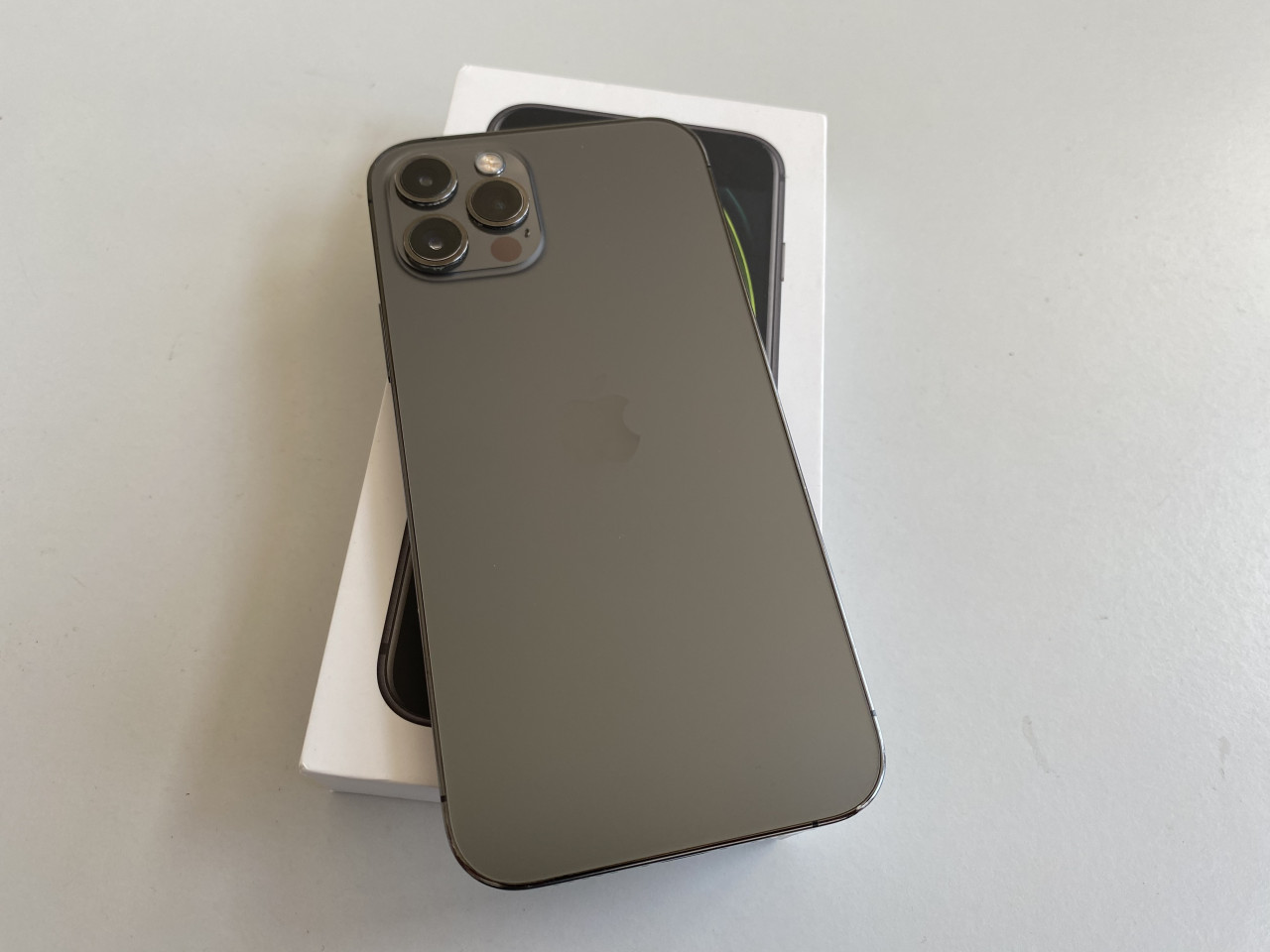 Iphone 12 Pro - Mobiteli - OLX.ba