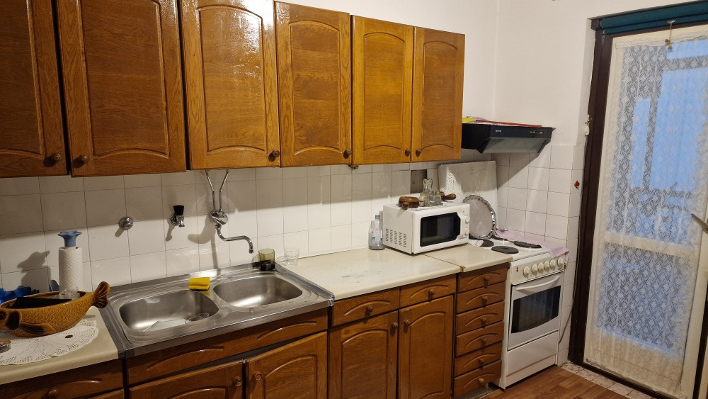 Poklanjam kuhinju, ormar, ugao... - Poklanjam (darujem) - OLX.ba