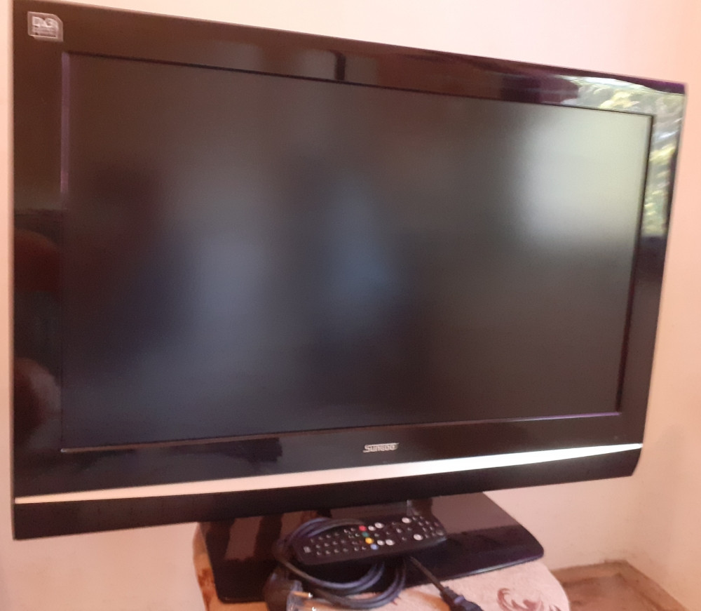 LCD TV 32 INCA HDMI HD - LED LCD - OLX.ba