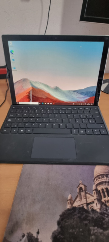 Microsoft Surface Pro 7 + i7 - Tablet PCs - OLX.ba