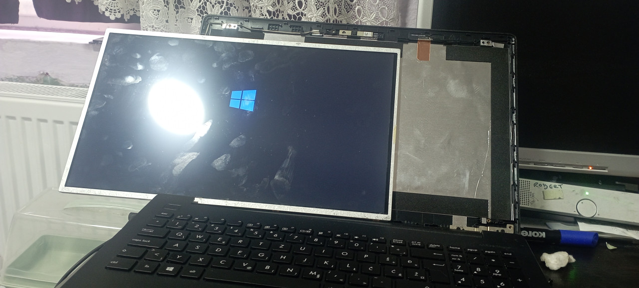 LED DISPLEJ 15,6 - Display za laptope - OLX.ba