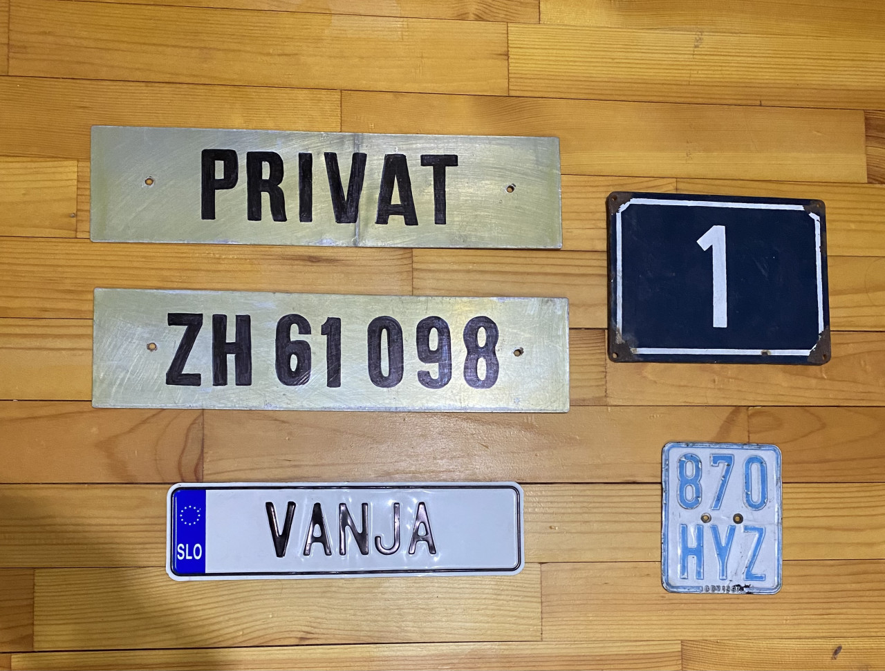 Lot tablica - Tablice za vozila - OLX.ba