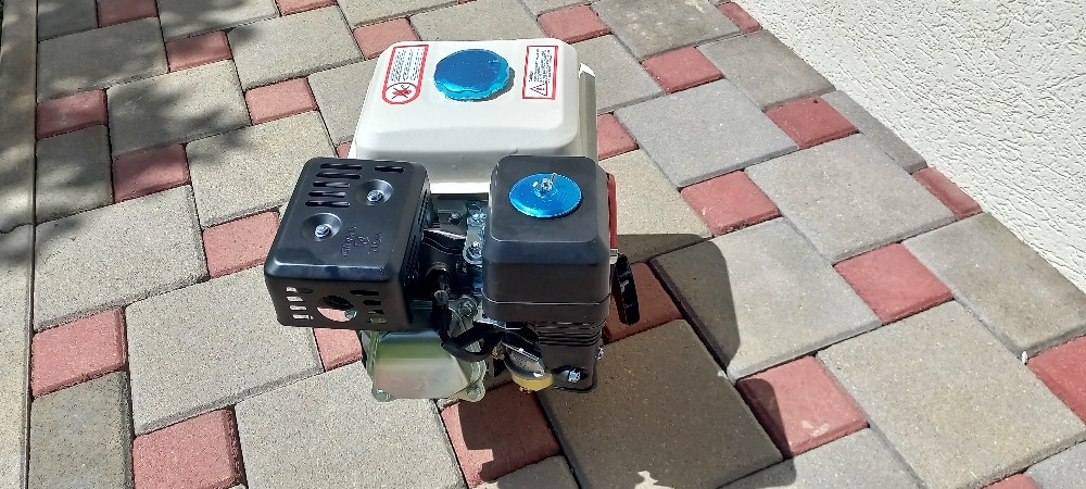 Motor za frezu 7,5 konja čisti benzin - Elektromotori i agregati - OLX.ba
