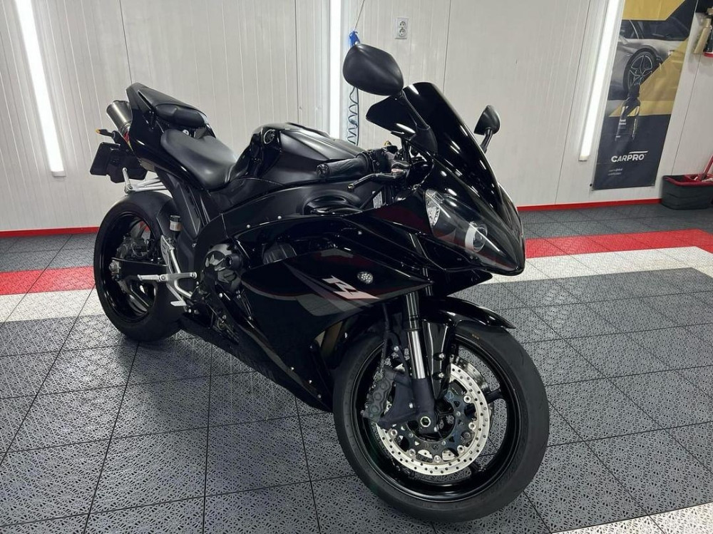 Yamaha R1 Rn19 - Motocikli - OLX.ba