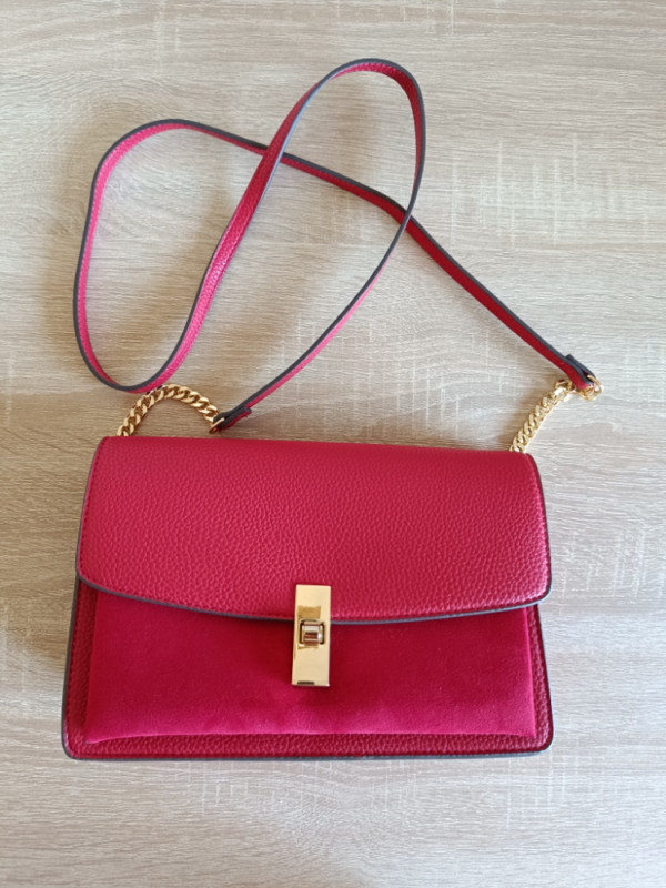 Ženska torbica - Torbe i ruksaci za žene - OLX.ba