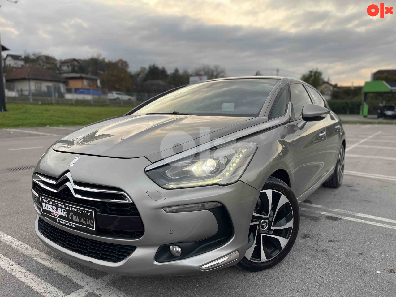 Citroen DS5 / 2.0 HDI / 2014 / Automatik / Pano / Koza / LED ...