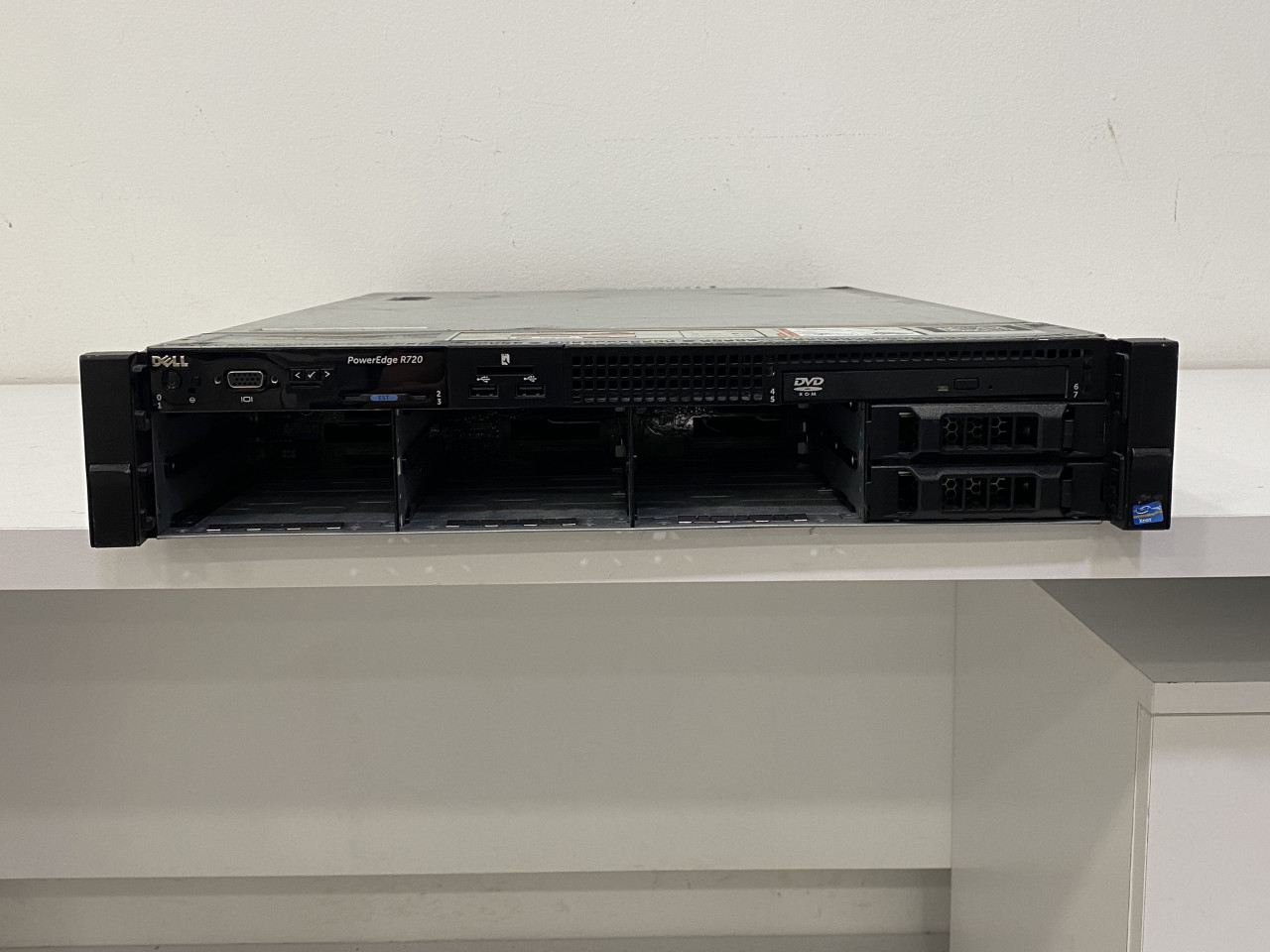 Dell PE R720 2x Xeon E5-2640 32GB H710 - Serveri - OLX.ba