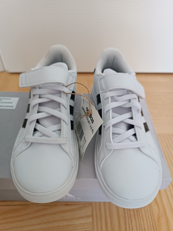 Dječije tene Adidas - Tene/Patike za dječake - OLX.ba