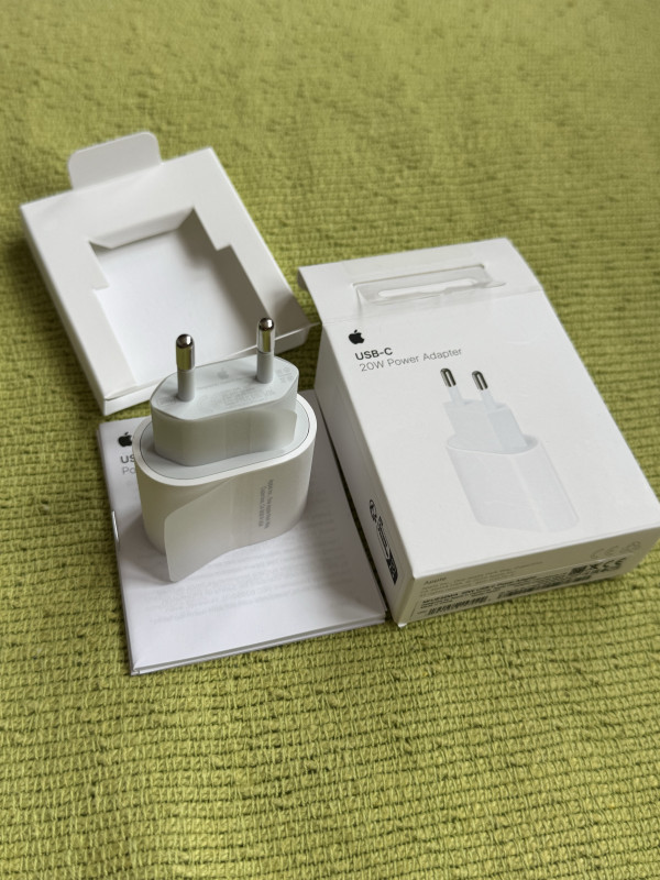 Apple iPhone 20w USB-C punjac - Punjači za mobitele i tablete - OLX.ba