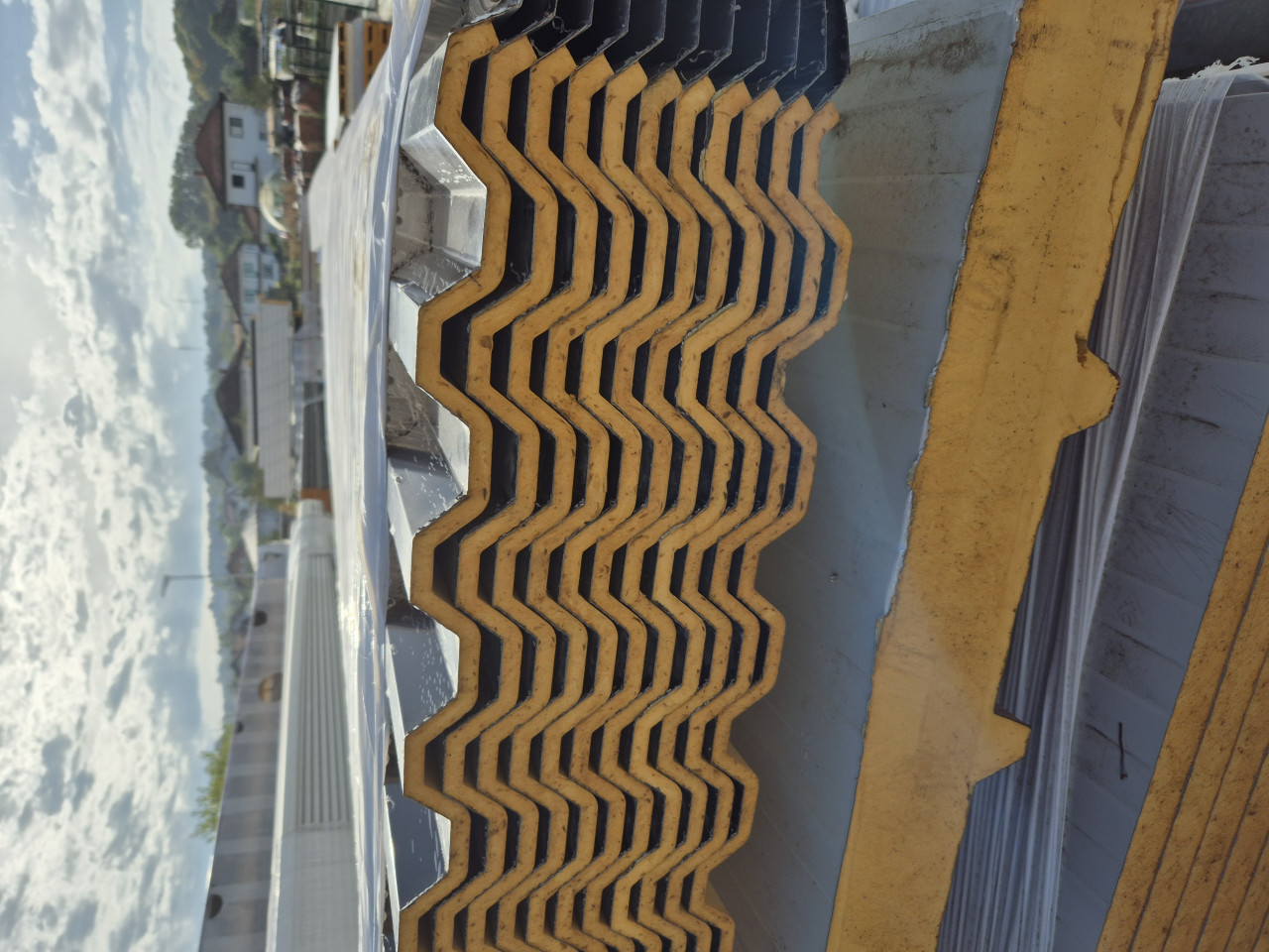 Paneli 24.50 KM / m2 Krovni paneli 10 mm dužine 6 m - Oprema za fasade ...