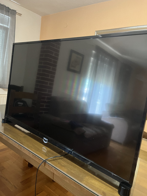 VIVAX IMAGO LED TV 50 inch - LED LCD - OLX.ba