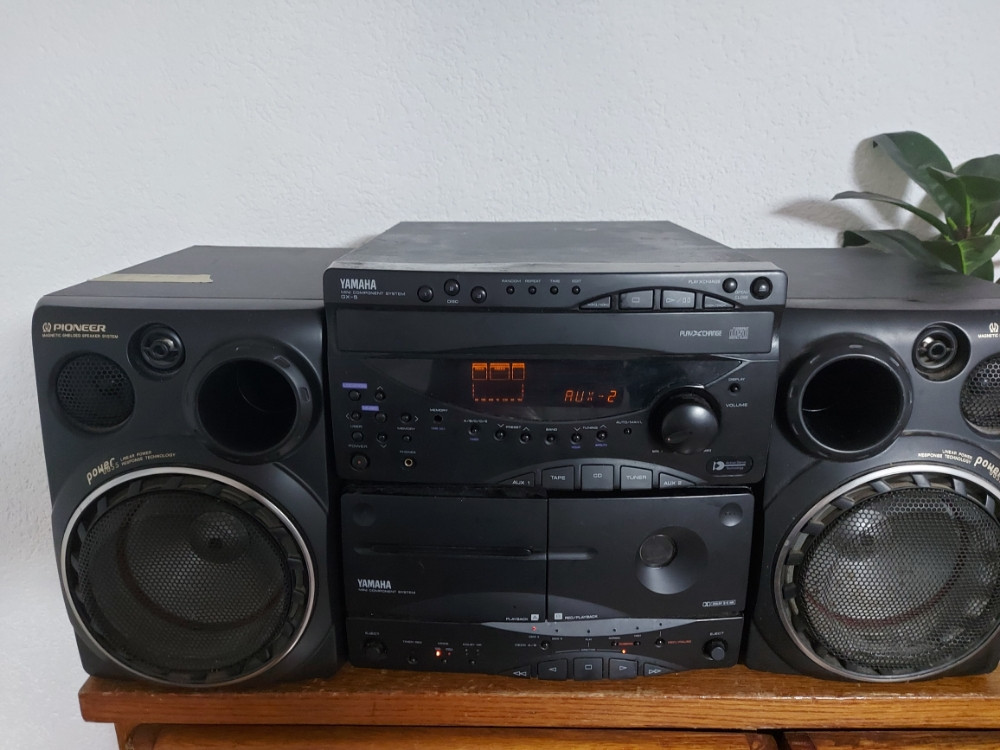 Muzicki stub YAMAHA 110W (radio kaseta aux)iz dvije komponente - Muzičke linije - OLX.ba