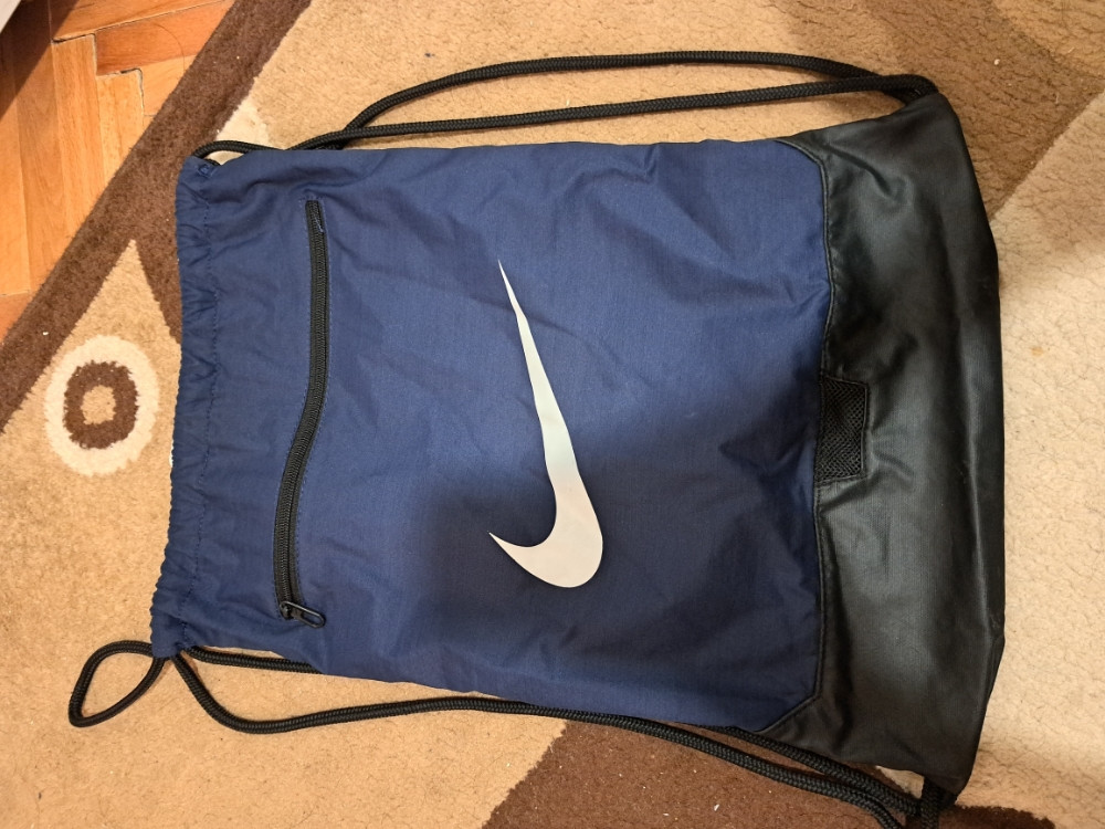 Nike rusak gymsack za opremu - Ostala oprema za fudbal - OLX.ba