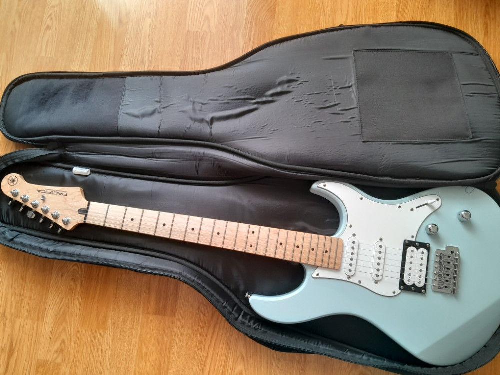 Elektricna Gitara Yamaha - Električna gitara - OLX.ba