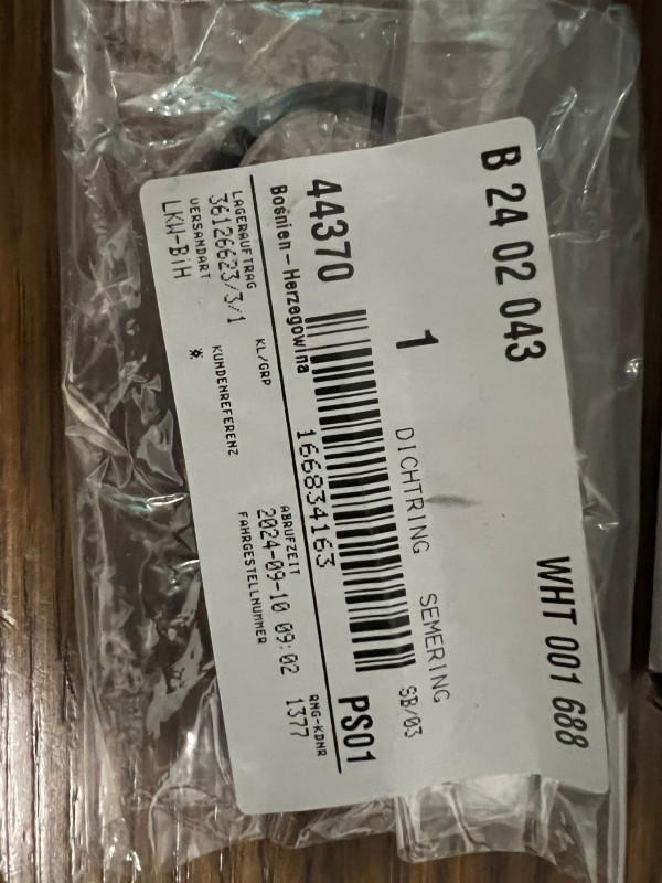 AUDI A4 b9 vodena pumpa - Pumpe za automobile - OLX.ba