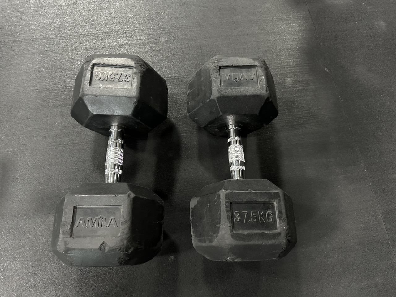 Bucice 2x 37,5kg Hexa Tegovi Hexagon Bucica - Tegovi i bučice - OLX.ba