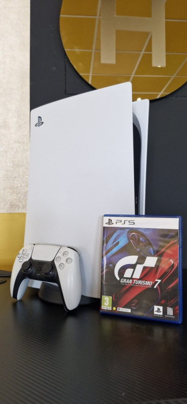 PS5 + 1 igrica 899 km - Konzole - OLX.ba