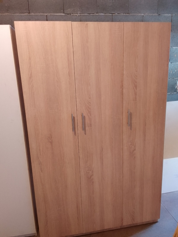 Trokrilni ormar,Sonoma - Ormari/Plakari - OLX.ba