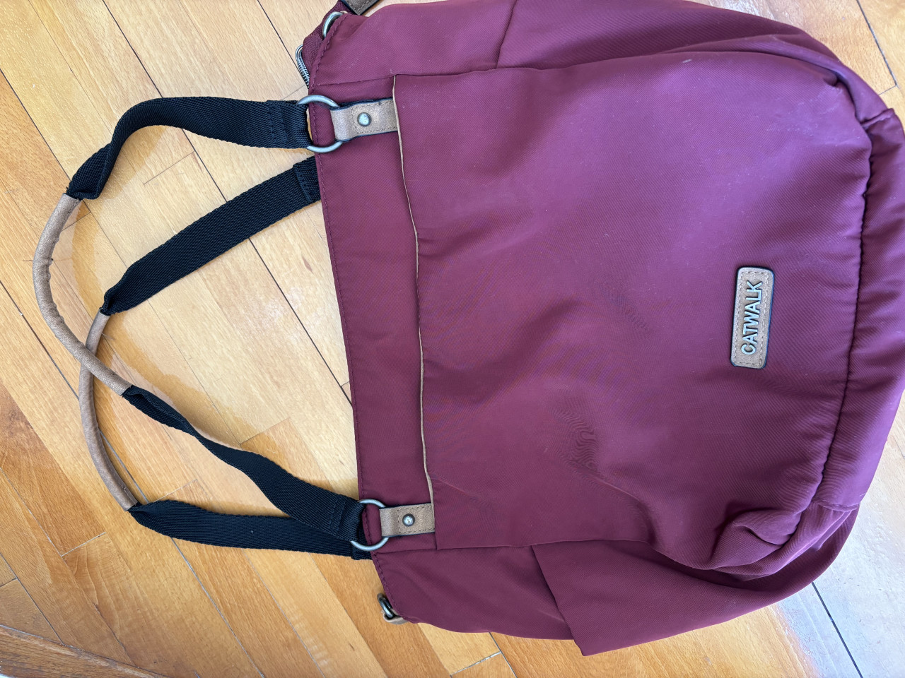 Catwalk bordo torba - Torbe i ruksaci za žene - OLX.ba