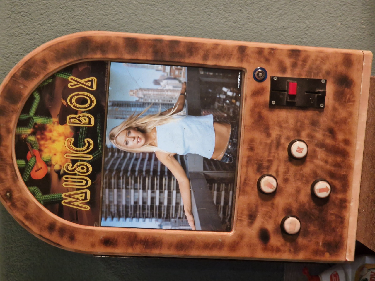 Juke box - Ostalo - OLX.ba