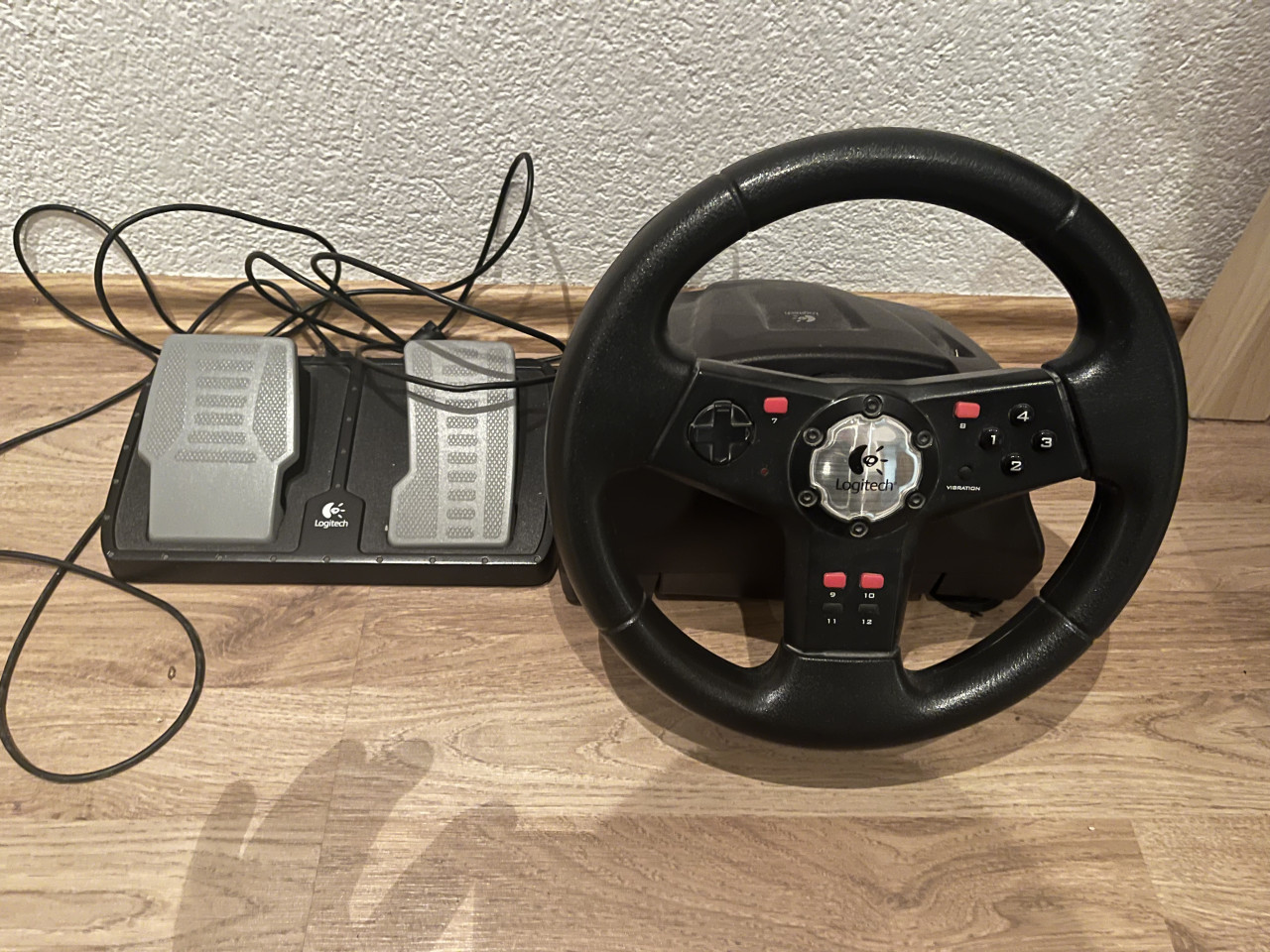 Volan za igrice Logitech - Volani za PC i konzole - OLX.ba