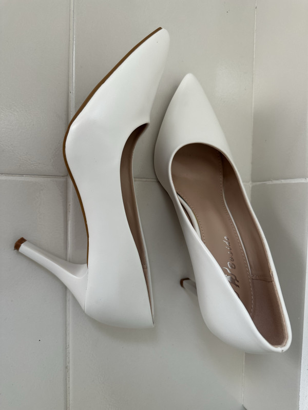 Stikle bijele - Štikle za žene - OLX.ba