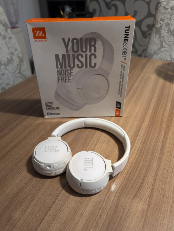 JBL Slusalice Tune 600 BTNC ANC - Slušalice za mobitele - OLX.ba